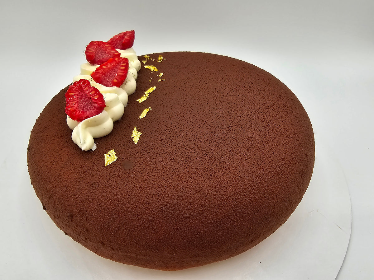 Raspberry Velvet Cake – RT Bakery & Cafe