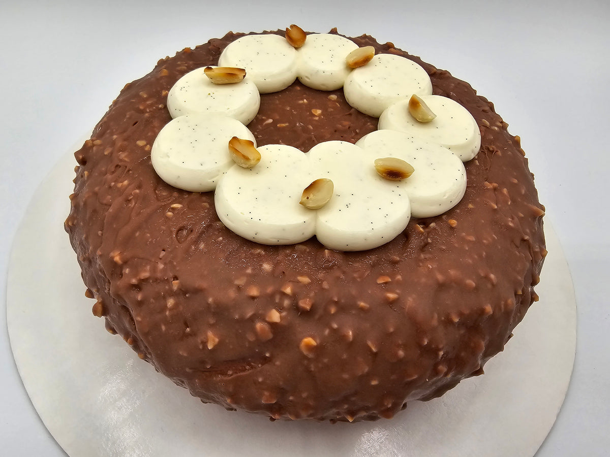 Snikers Mousse Cake – RT Bakery & Cafe